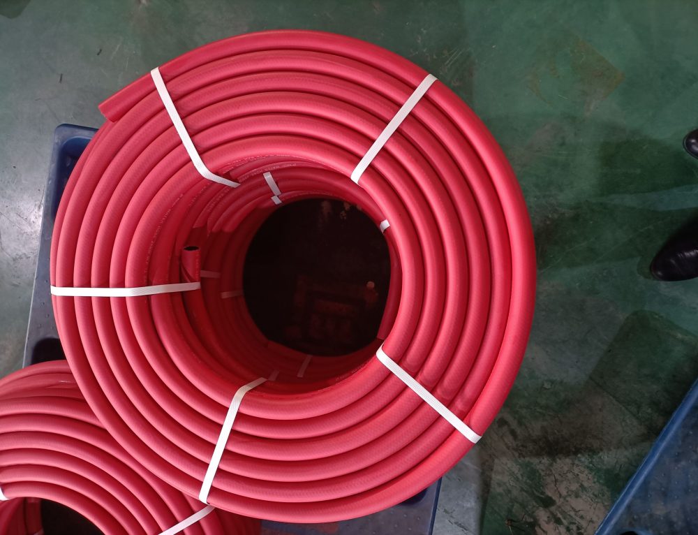 Air Compressor Hose: Types, Lengths, Fittings, Pressure, Assembly