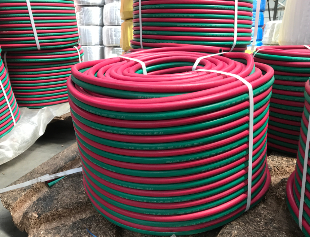 HOW TO CHOOSE AUTOMOTIVE HOSE: TYPES, SIZES, MATERIALS, APPLICATIONS